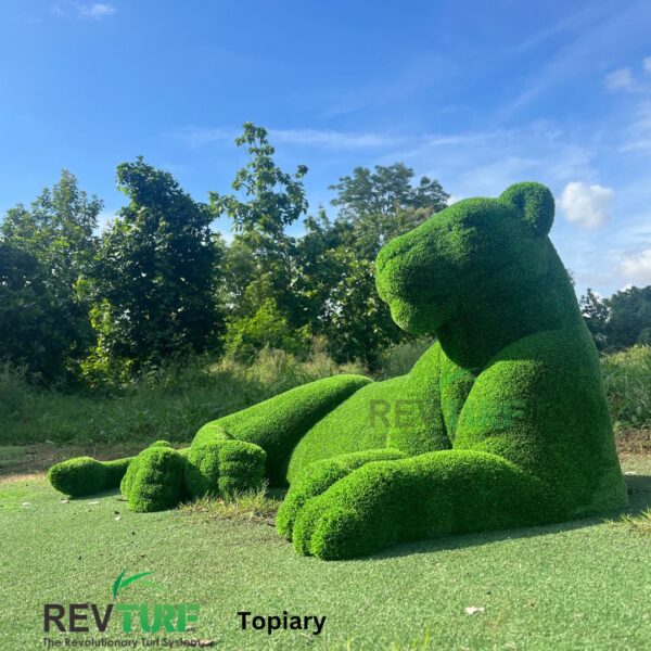Animal Topiary – Artificial Turf | Artificial Grass | Revturf