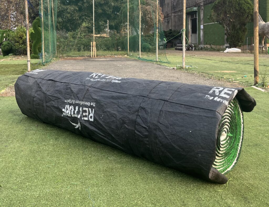 Cricket Turf (4.3 Feet X 15 Feet) – Artificial Turf | Artificial Grass ...